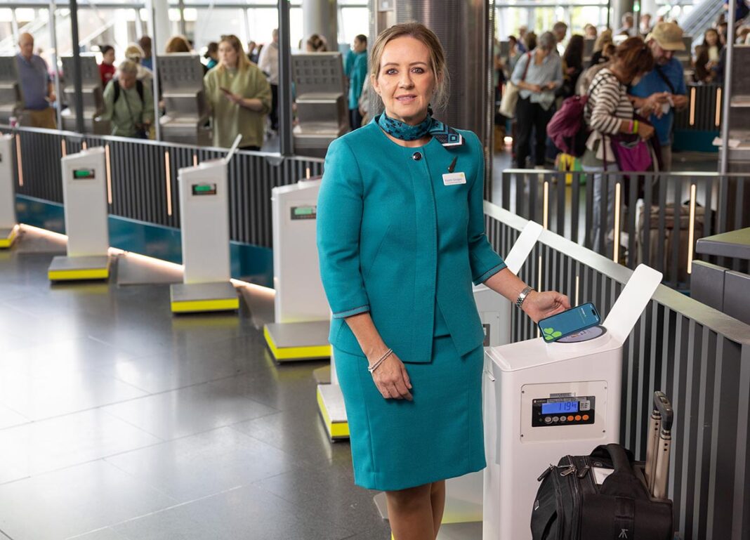 Aer Lingus unveils new Express Bag Drop kiosks at Shannon - The Clare ...